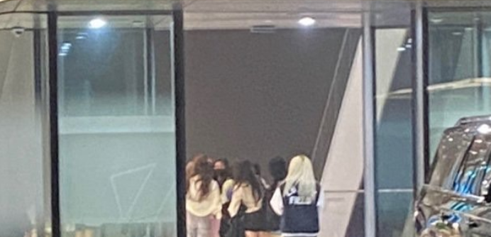 YG's New Girl Group Spotted Inside YG Entertainment's Lobby - Ulzza